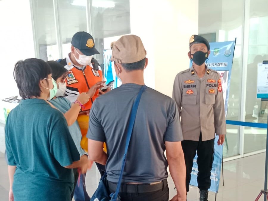 545 Penumpang Kapal ke Pulau Seribu Diwajibkan Scan PeduliLindungi di Pelabuhan Kaliadem ...